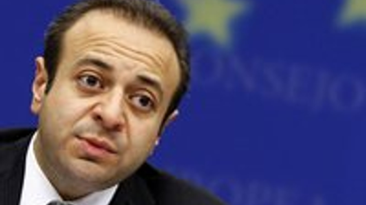 Bağış'tan Perez'e tepki | Dünya