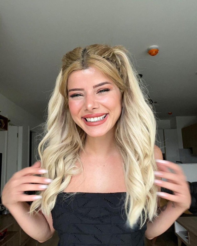 TikTok fenomeni Merve Yalçın pozlarıyla ortalığı yıkıp geçti - Haber3