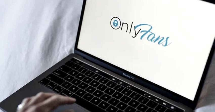 Okul tuvaletinde çektiği fotoğraf öğretmeni işinden etti - Haber3