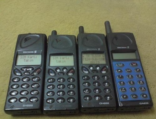 Tarihe damgasını vurmuş eski telefonlar - Haber3