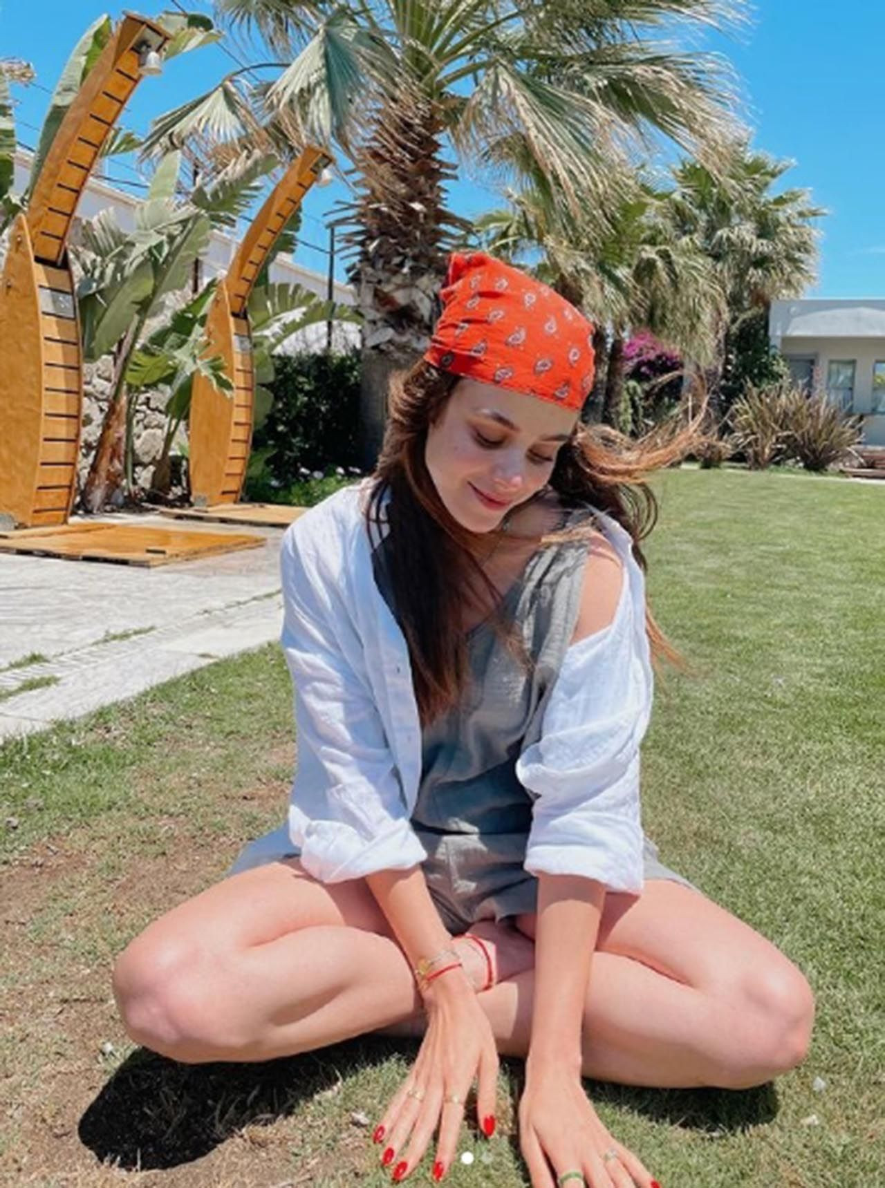 İlayda Alişan'dan sere serpe tatil pozu - Haber3