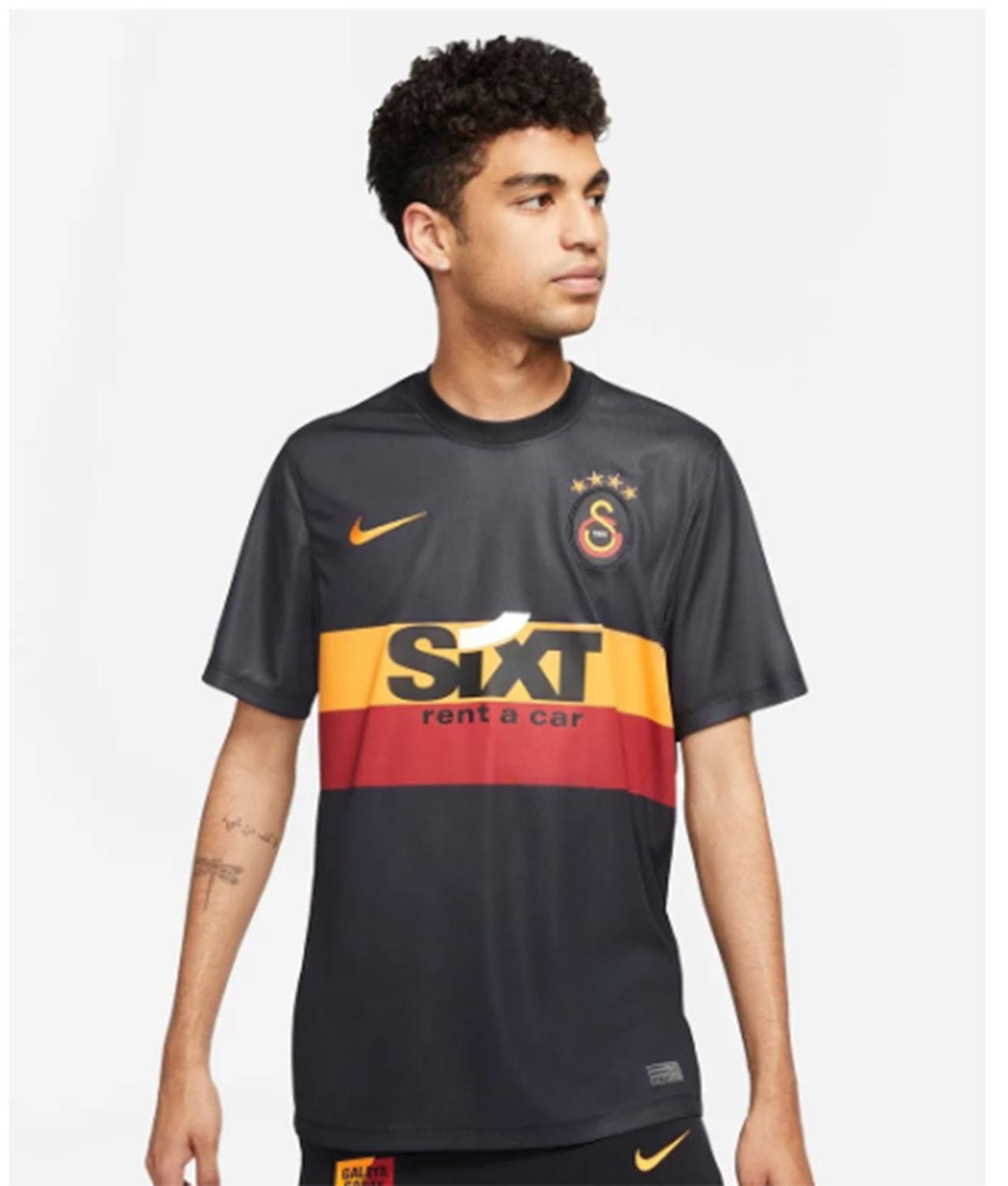 Galatasaray'ın yeni formaları satışa çıktı - Haber3