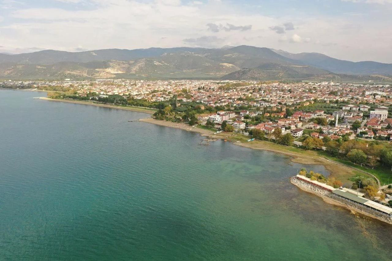 Tam 1500 yıllık! İznik Gölü'nde sular çekilince gün yüzüne çıktı - Haber3